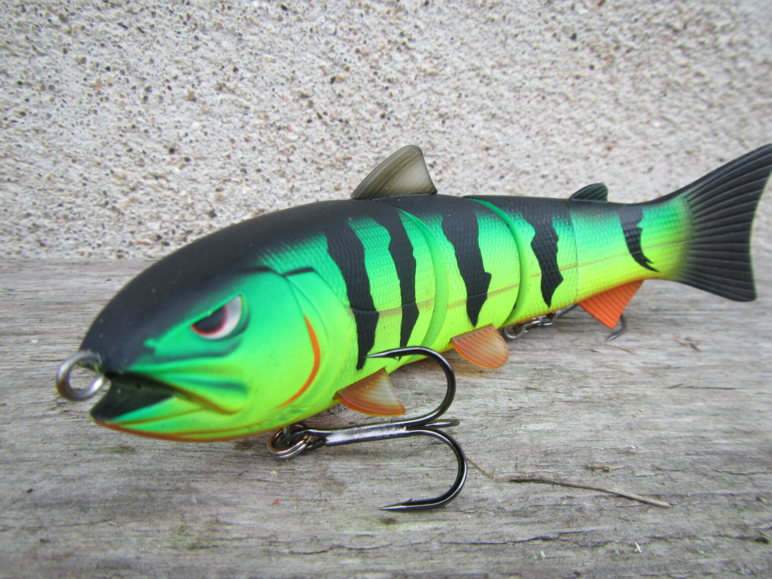 Leurre Spro BBZ Swimbait 6’’ UV Slow Sinking pour la pêche du brochet